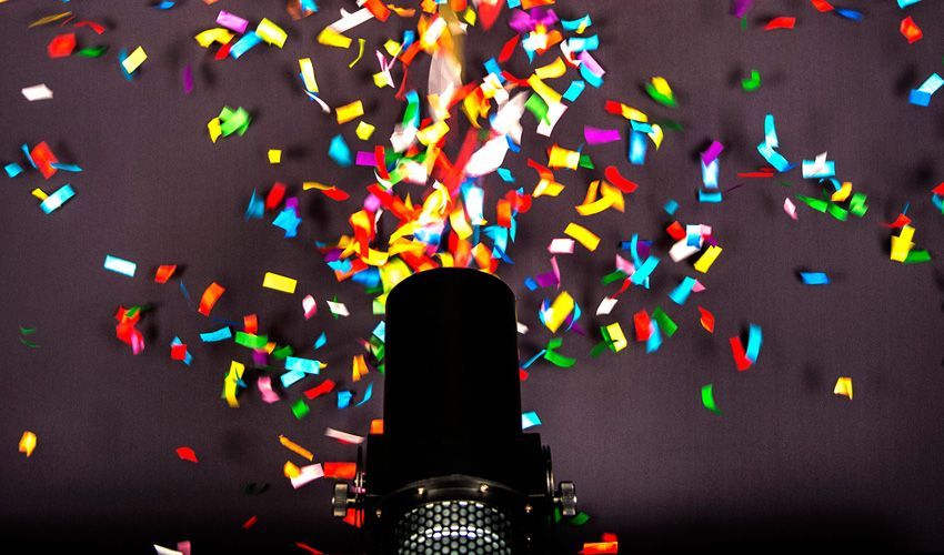 Complete your first dance with a confetti canon